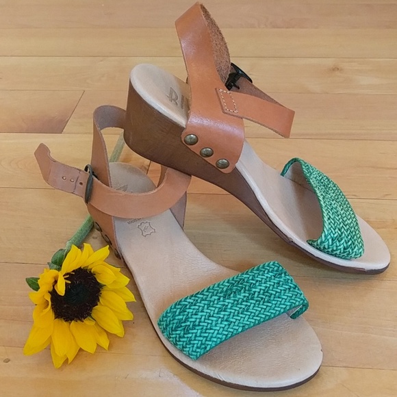 Riva Designs | Shoes | Riva Authentic Leather Green Woven Wedge Sandals ...